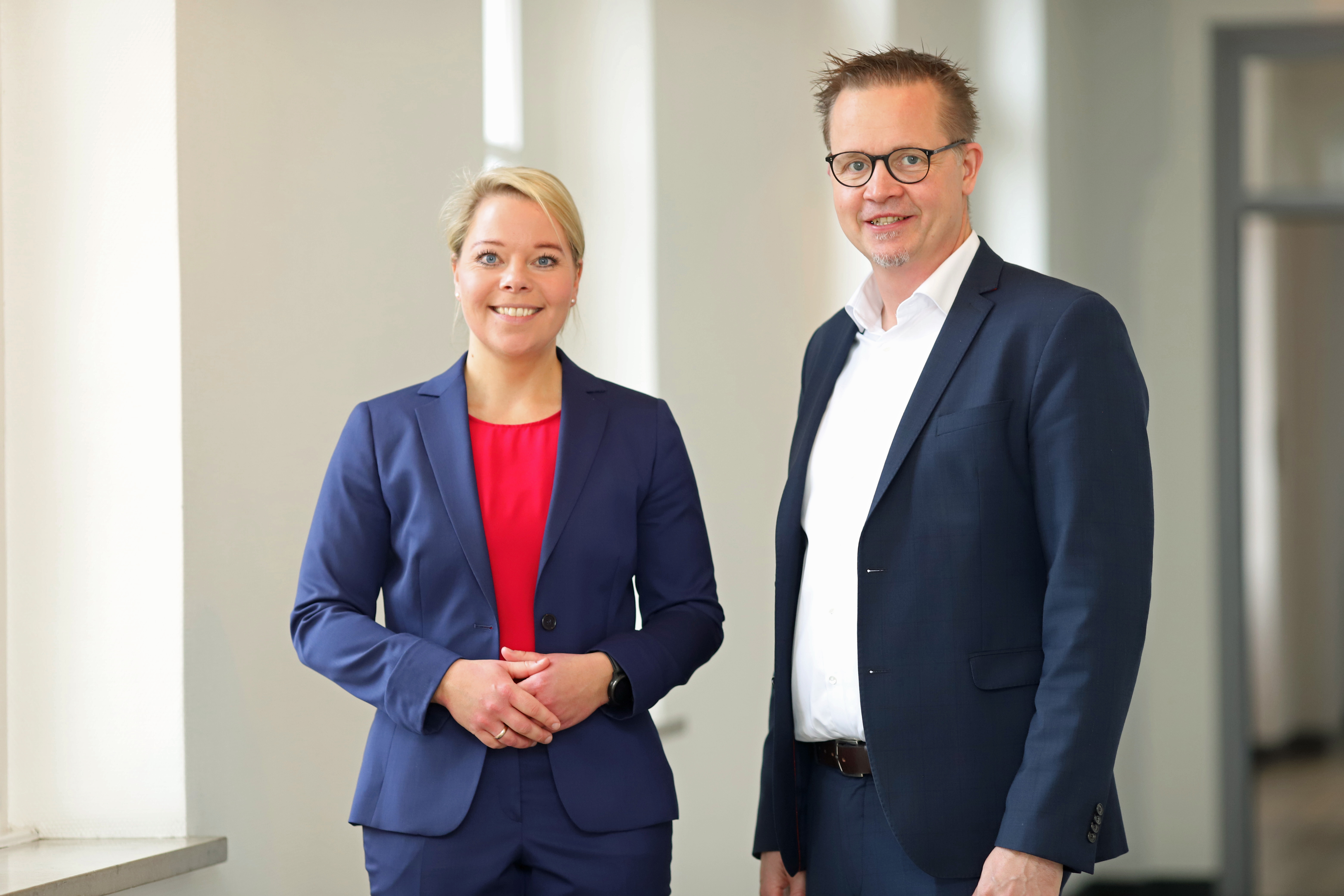 Anja Heeger ist Geschäftsführerin für die Bereiche Digitalisierung und ...