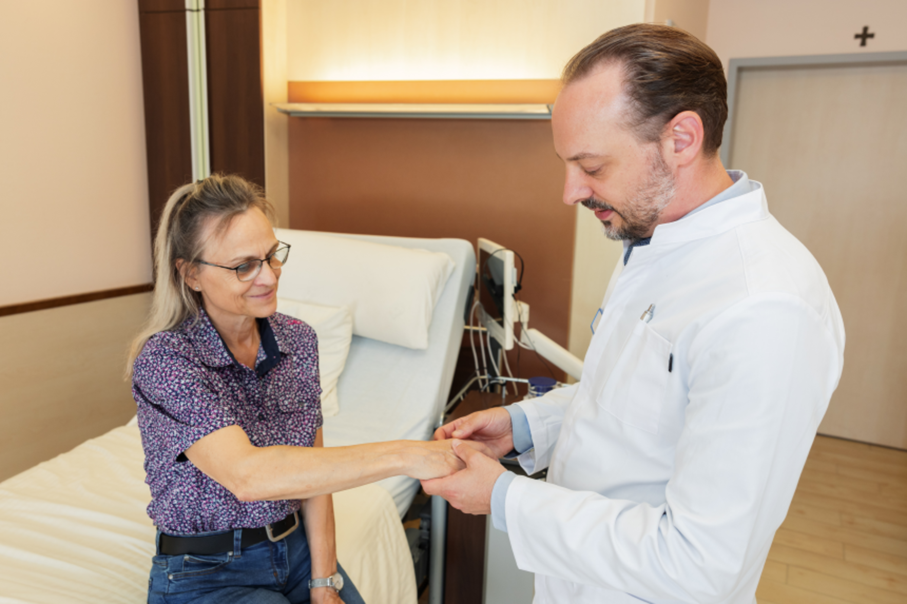 Rheuma Behandlung und Therapie: Klinik für Rheumatologie | St. Josef Stift